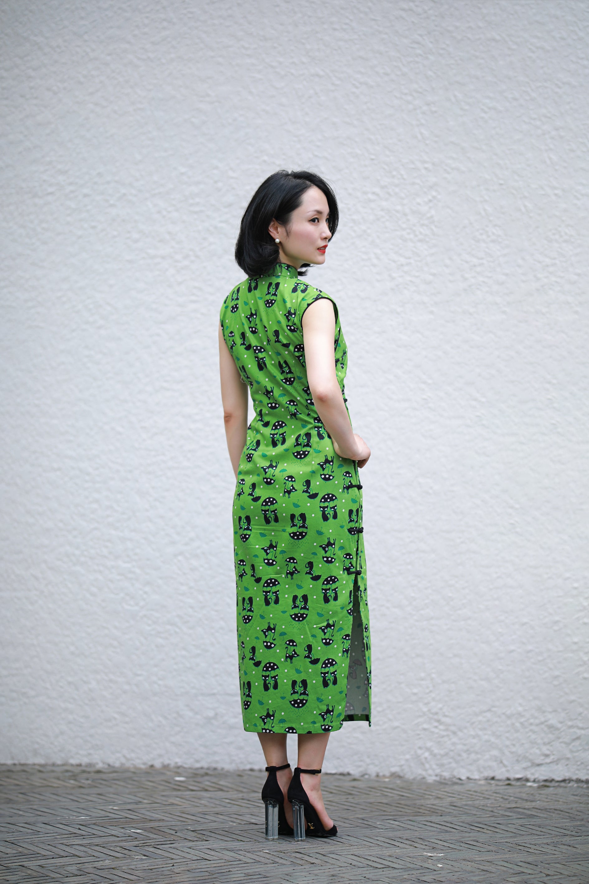 The Quirky Cats and Umbrellas Qipao - Lime Green – The Pankou