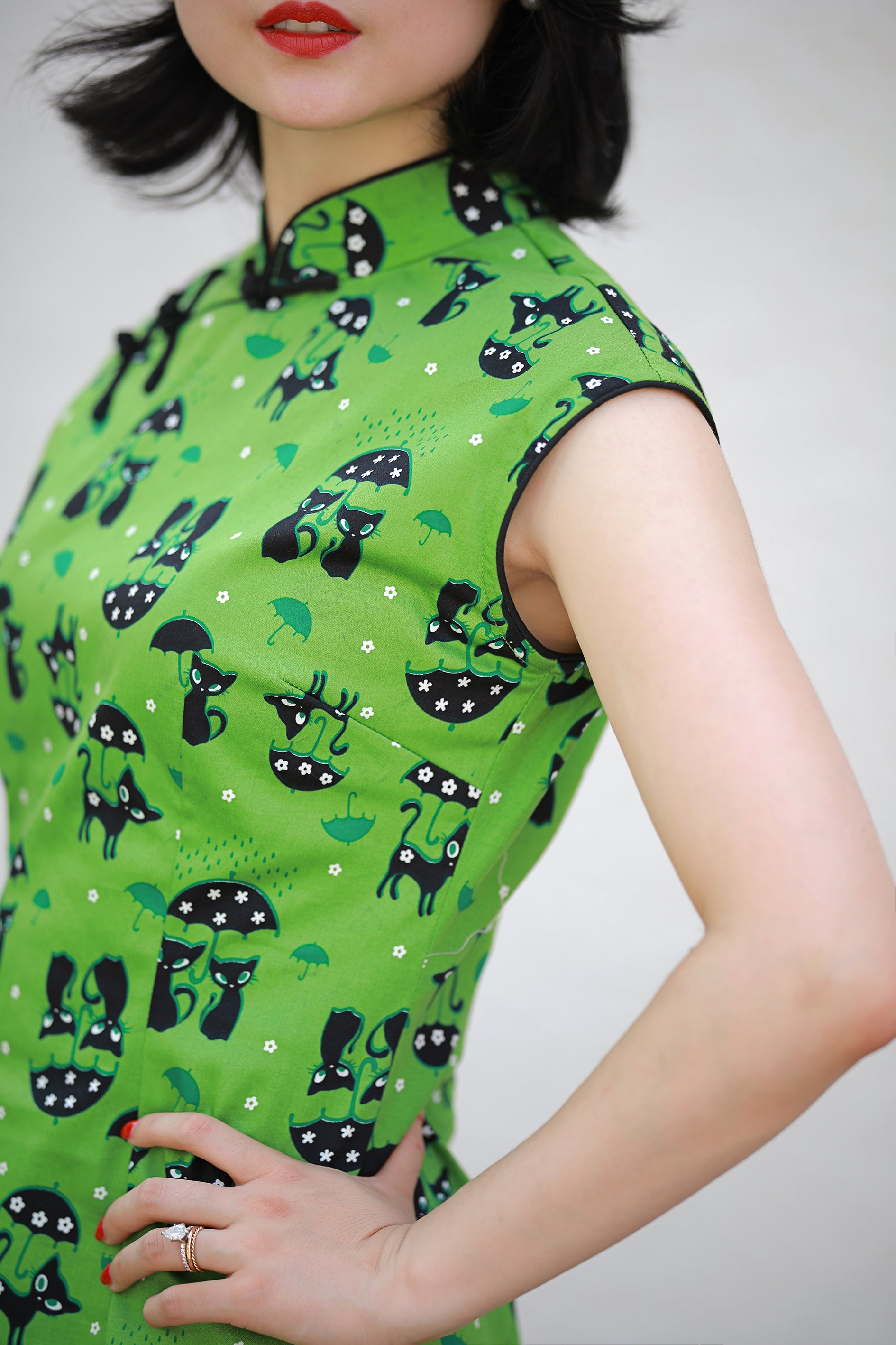 The Quirky Cats and Umbrellas Qipao - Lime Green – The Pankou